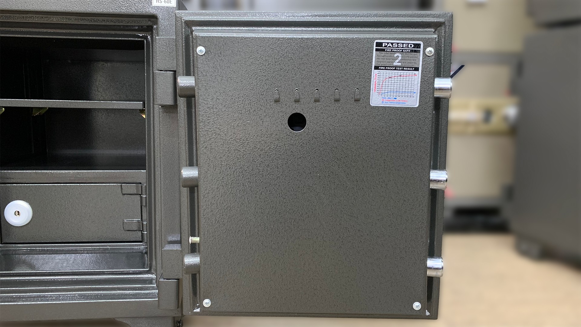 Hanmi Safe touch screen Code: HS-60E ទម្ងន់ : 105kg
